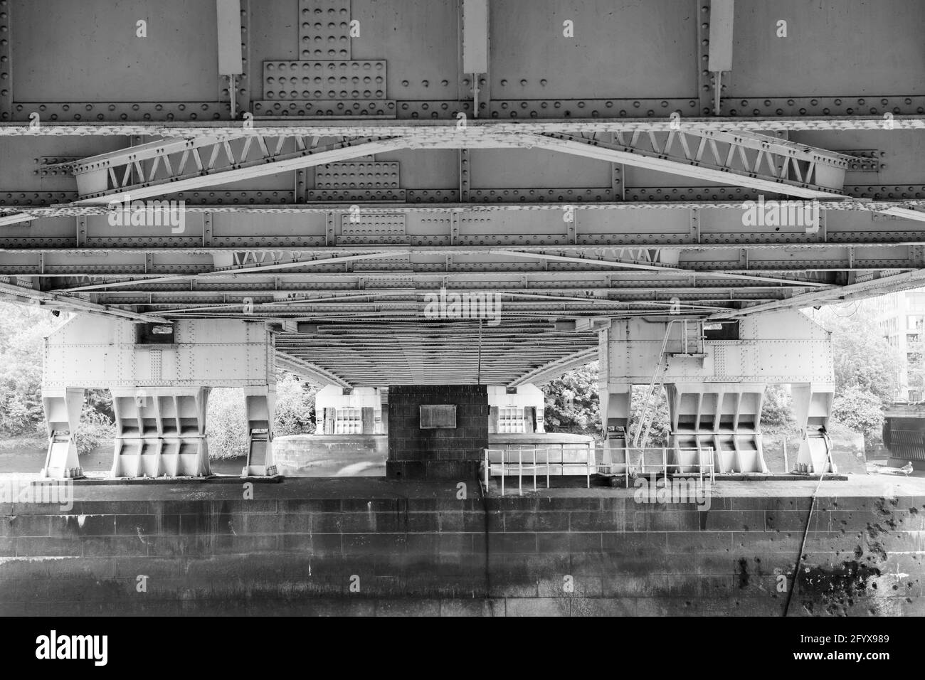 View on under bridge Black and White Stock Photos & Images - Alamy