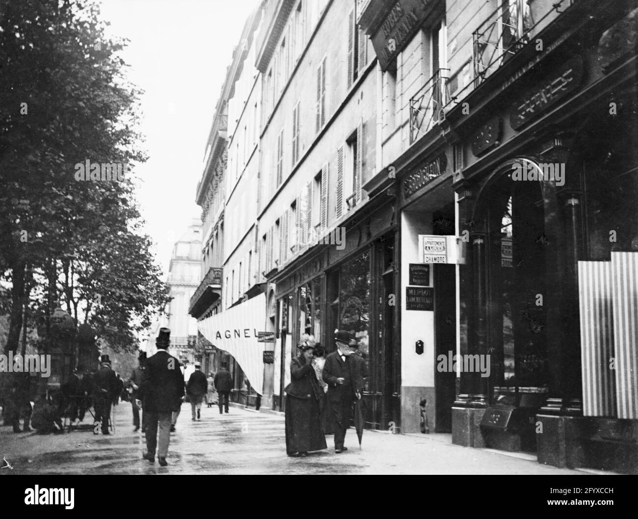Street Scene, Paris, France, 1895 Stock Photo - Alamy