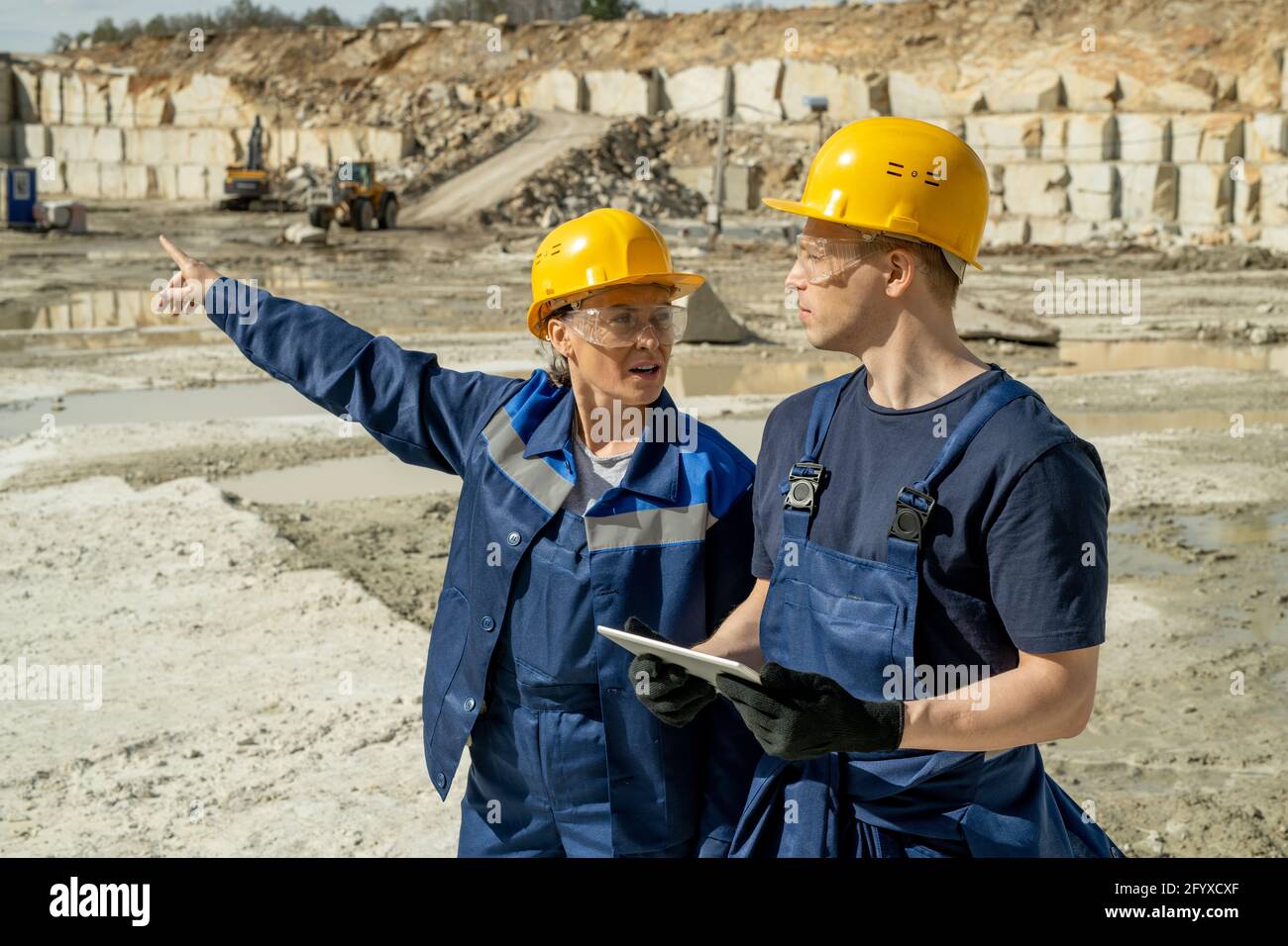 Having the builders in hi-res stock photography and images - Alamy