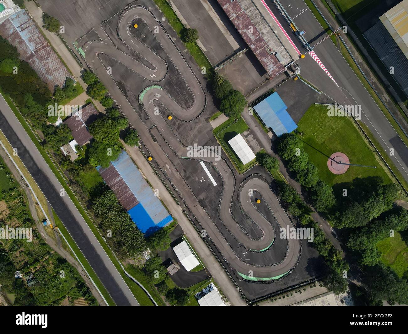 Curving race track view from above, Aerial view car race asphalt track ...
