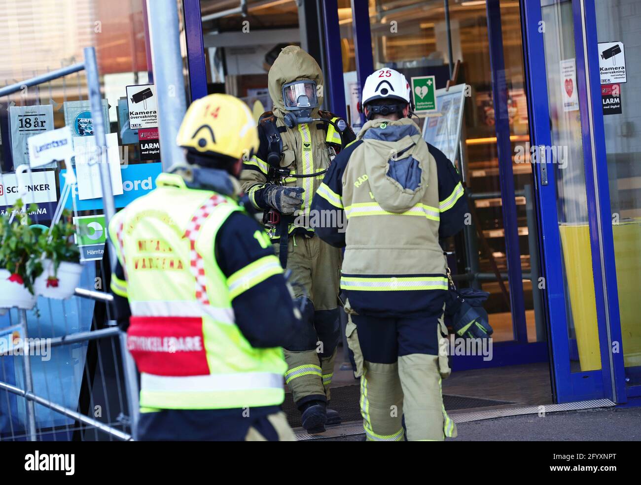 Rescue services at a fire Stock Photo - Alamy