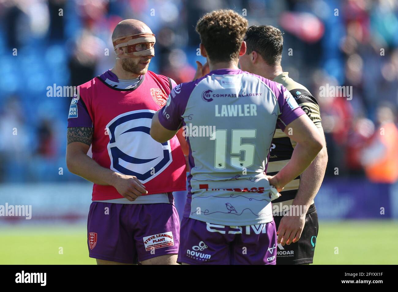 Dean Hadley (13) of Hull KR after the final whistle Stock Photo - Alamy
