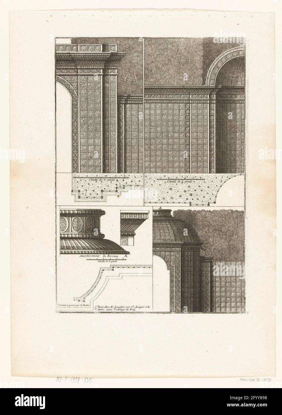 Two crown elements hi-res stock photography and images - Alamy