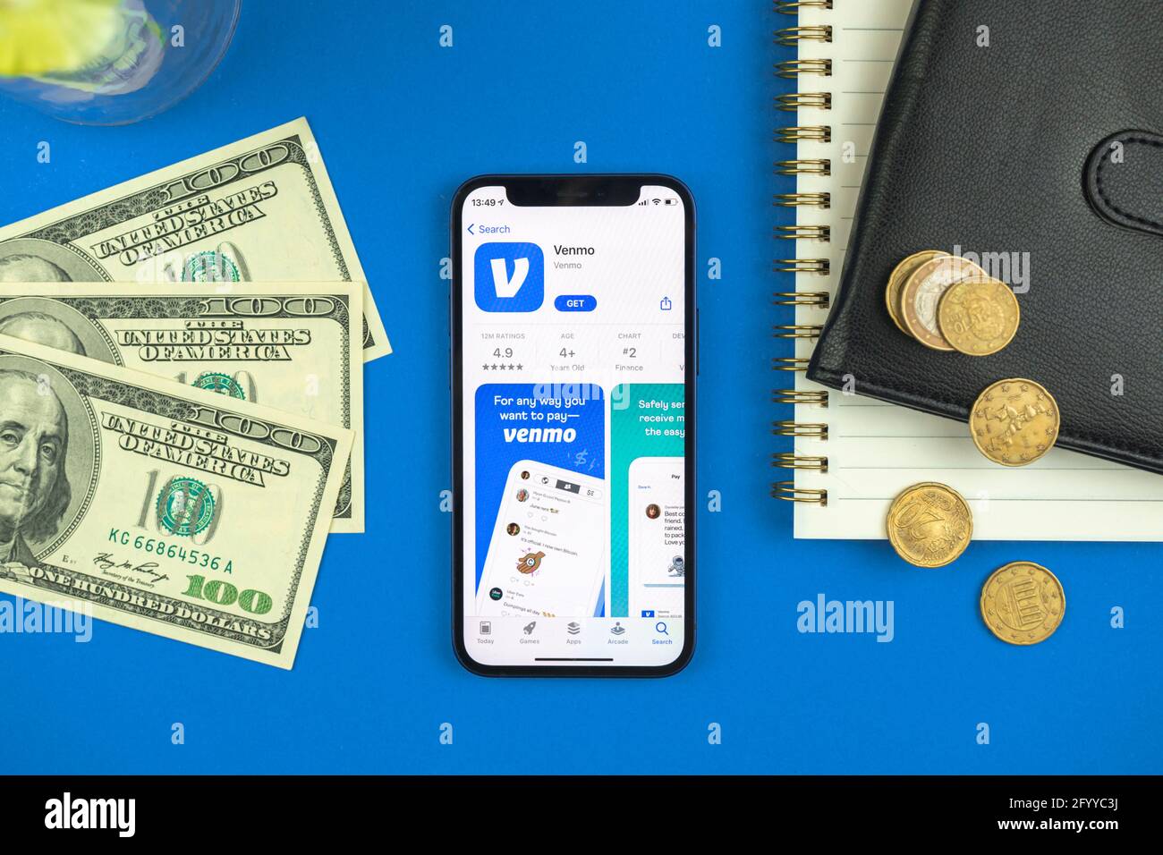 Venmo app logo hi-res stock photography and images - Alamy