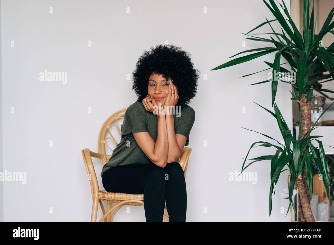 African woman barefoot hi-res stock photography and images - Alamy