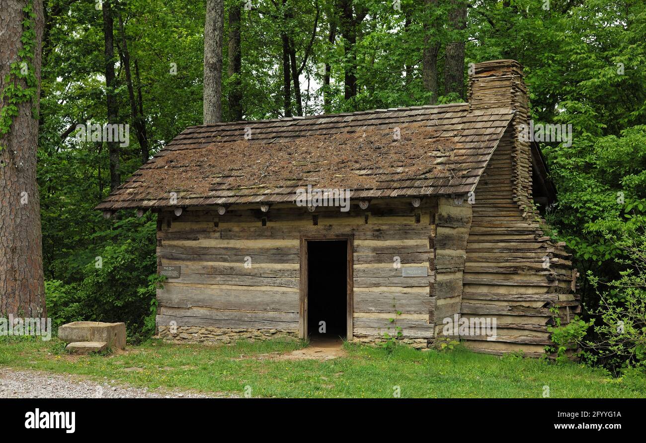 Cherokee indian chief hi-res stock photography and images - Alamy