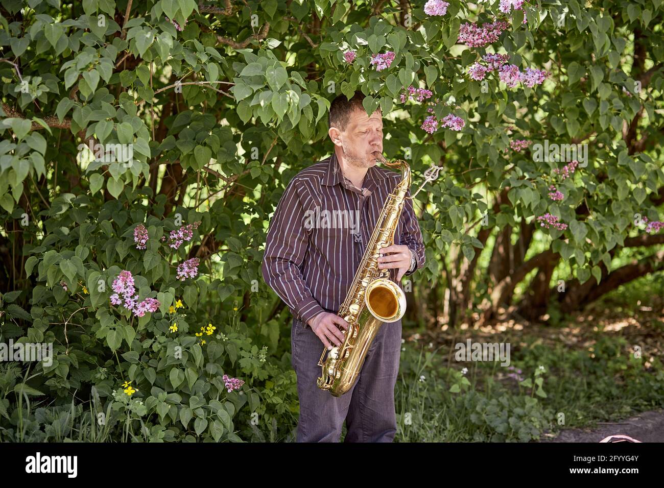 Quality street play hi-res stock photography and images - Alamy