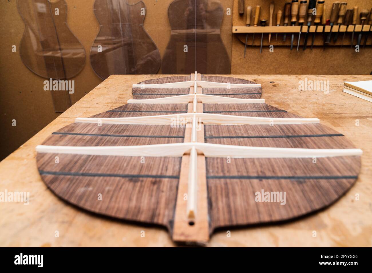 Classical musical instrument hi-res stock photography and images - Alamy