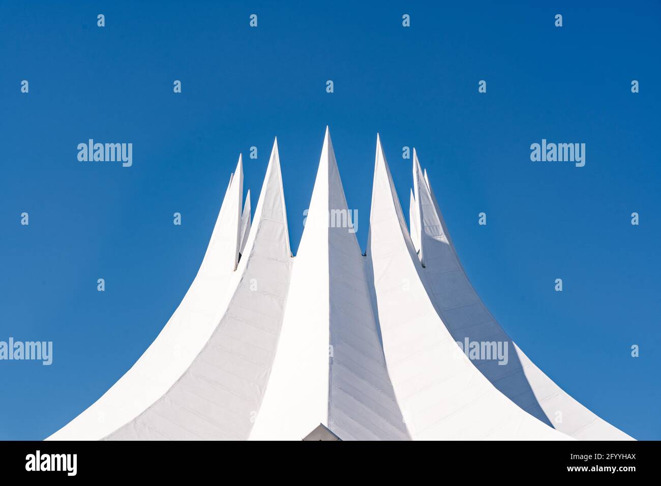 Roof construction tempodrom hi-res stock photography and images - Alamy
