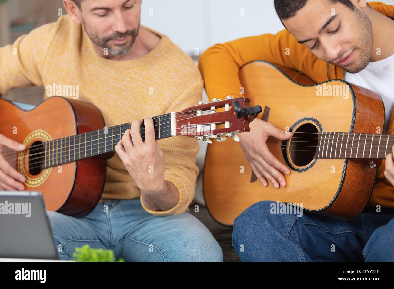 Mature music lesson hi-res stock photography and images - Alamy