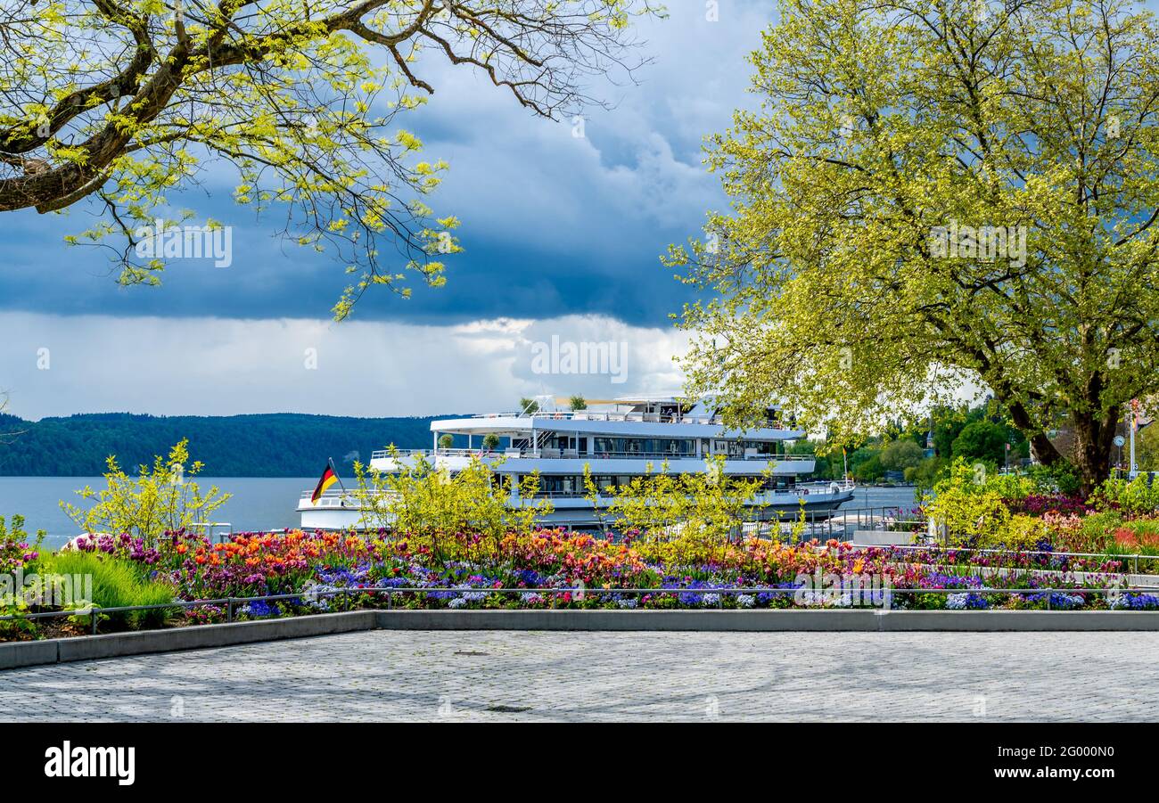 Summer holidays at the beautiful Lake Constance Stock Photo - Alamy