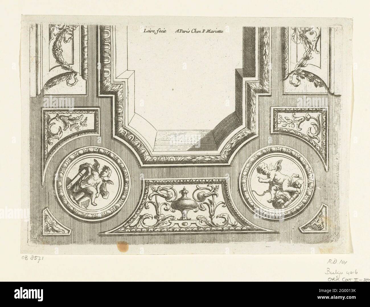 Half round ceiling hi-res stock photography and images - Alamy