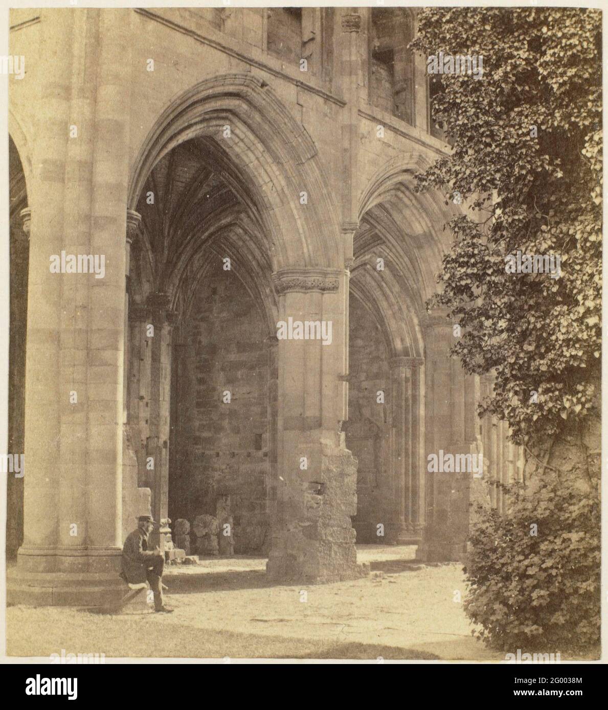 Melrose abbey nave hi-res stock photography and images - Alamy