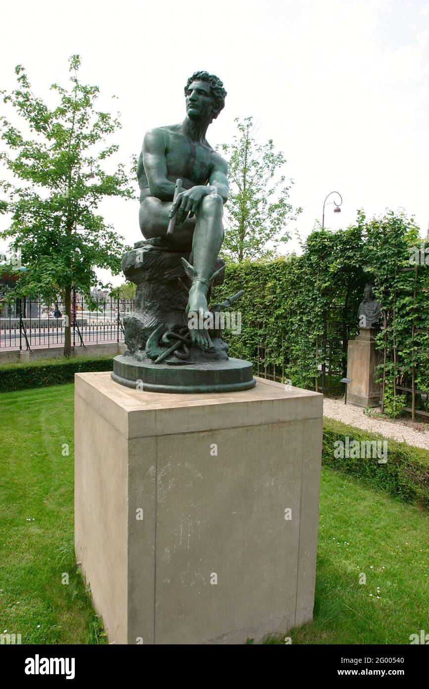 Bronze statue of Mercury; Images in the garden, June 2003 Stock Photo ...