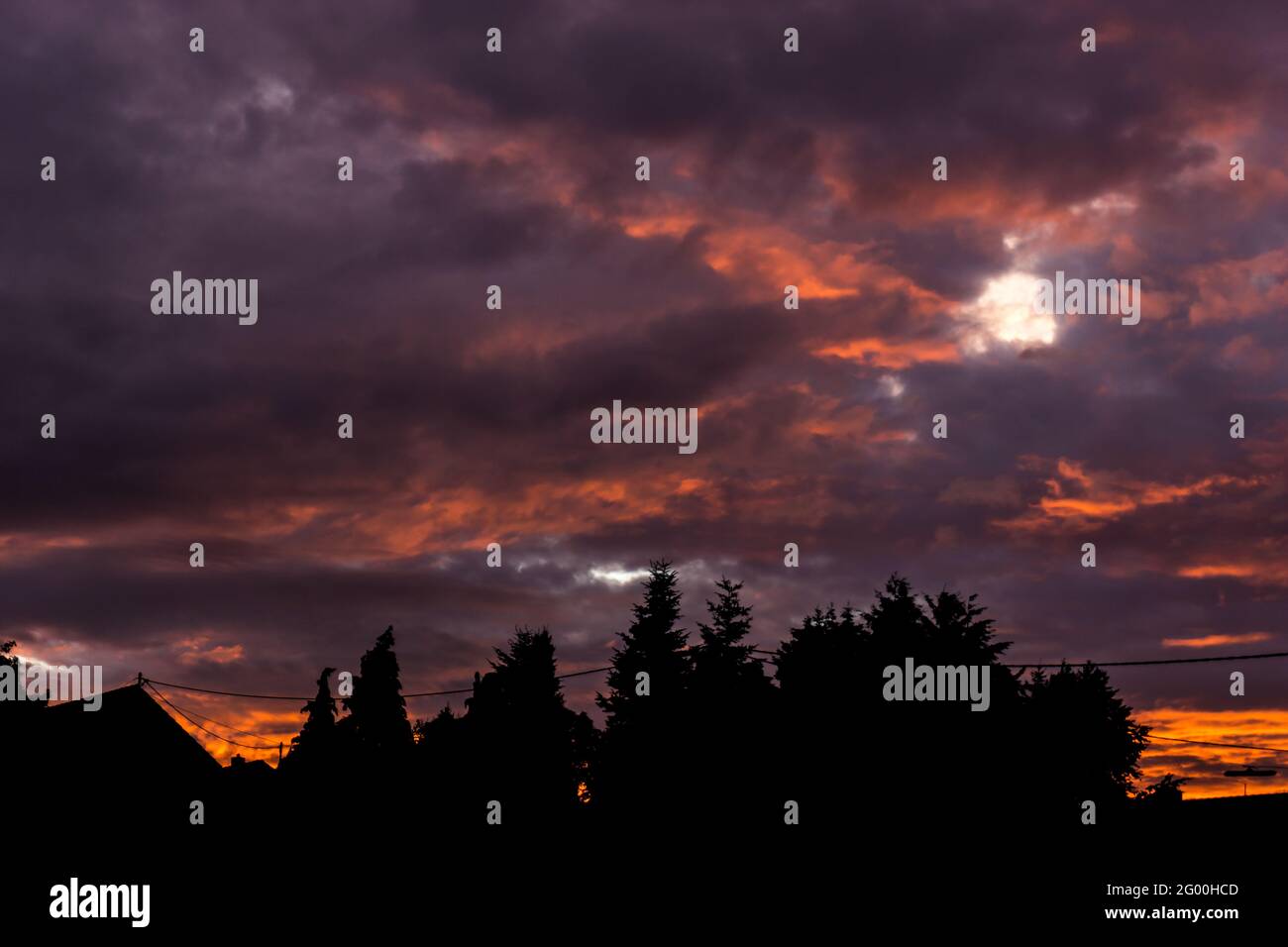 Hell fire red sky hi-res stock photography and images - Alamy