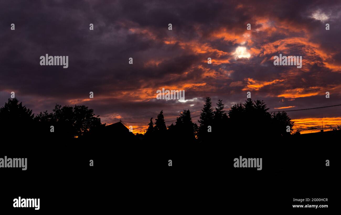 Hell fire red sky hi-res stock photography and images - Alamy