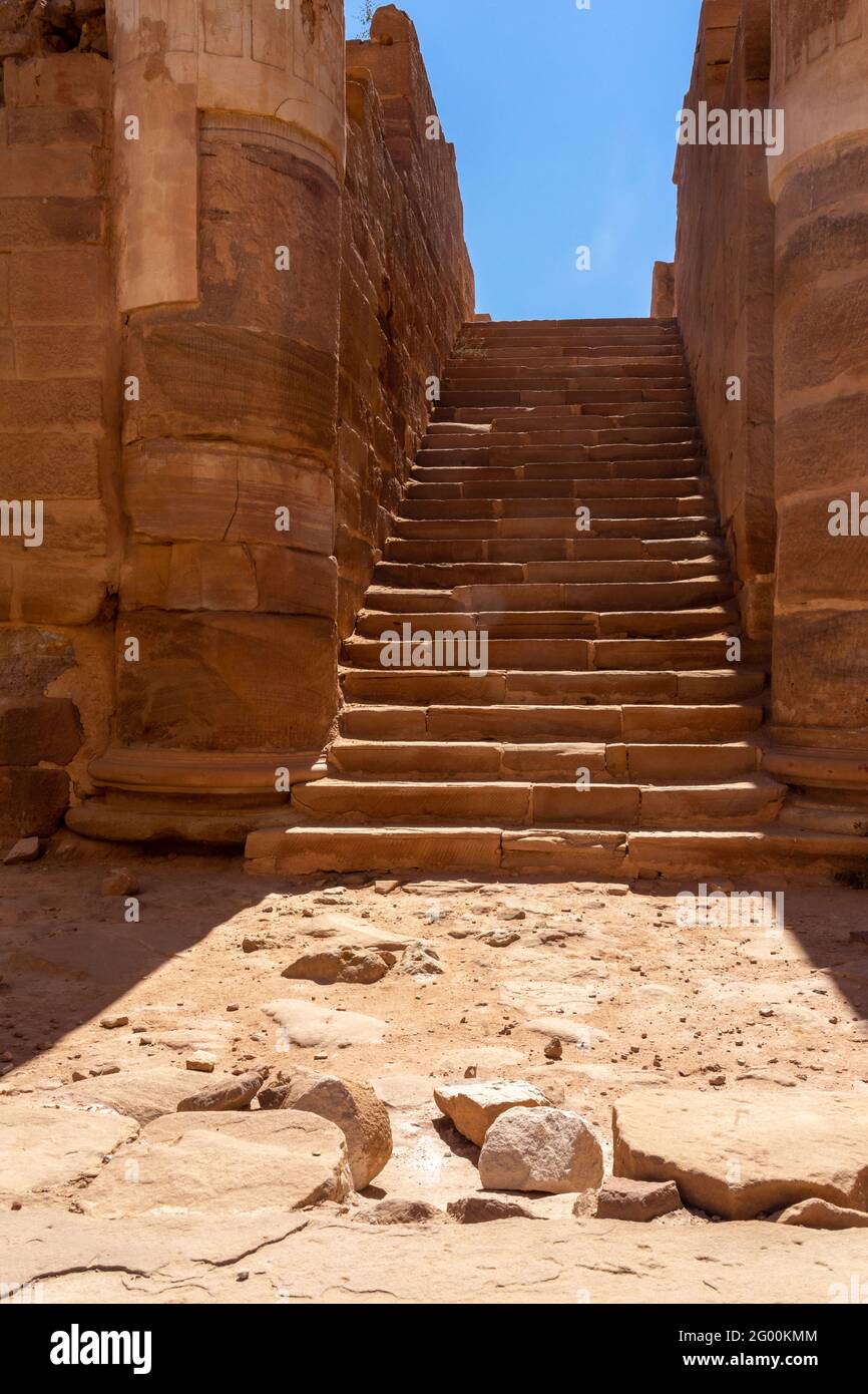 limestone staircase leading up upper temenos, great temple, petra ...