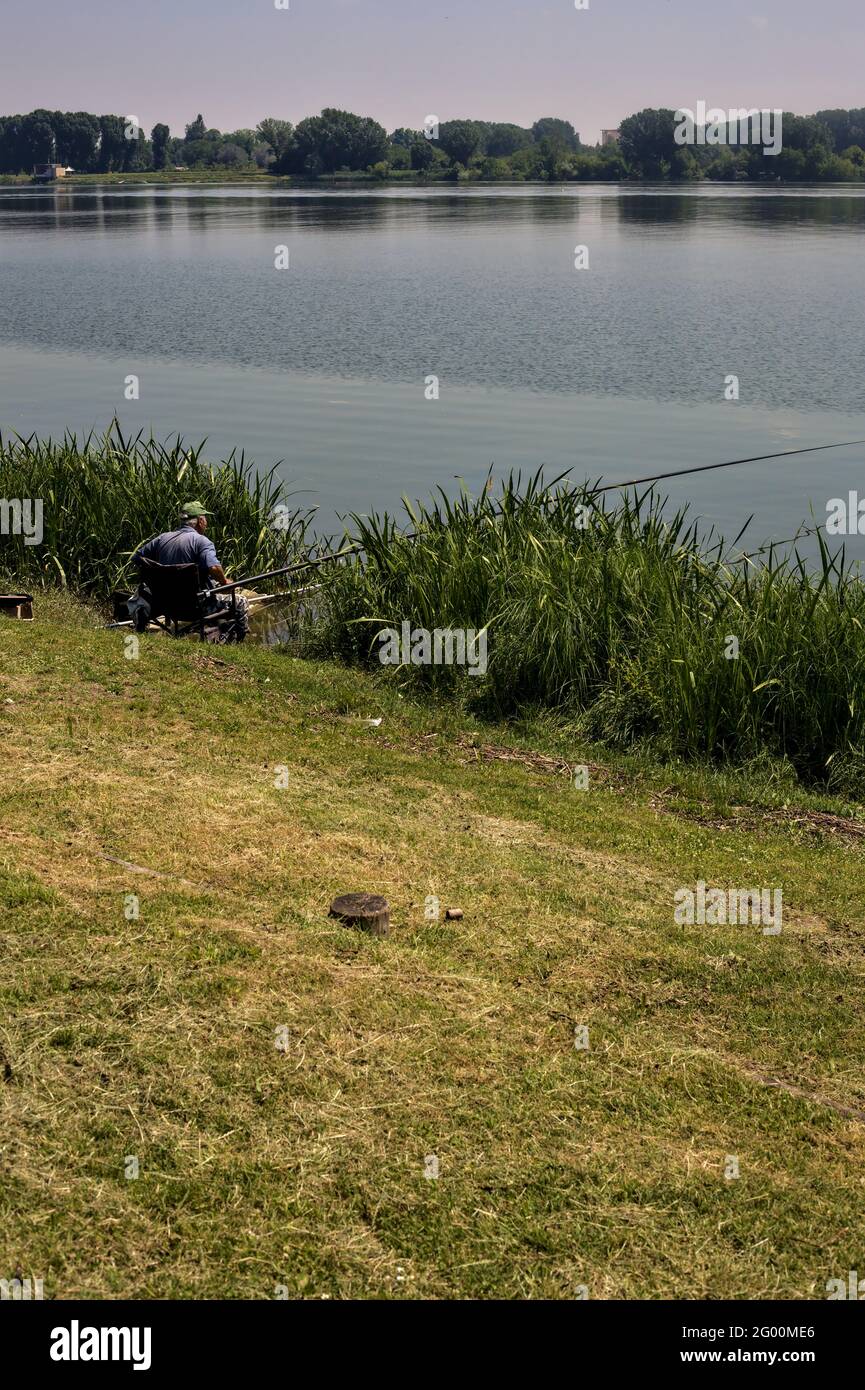 Lake at noon hi-res stock photography and images - Alamy