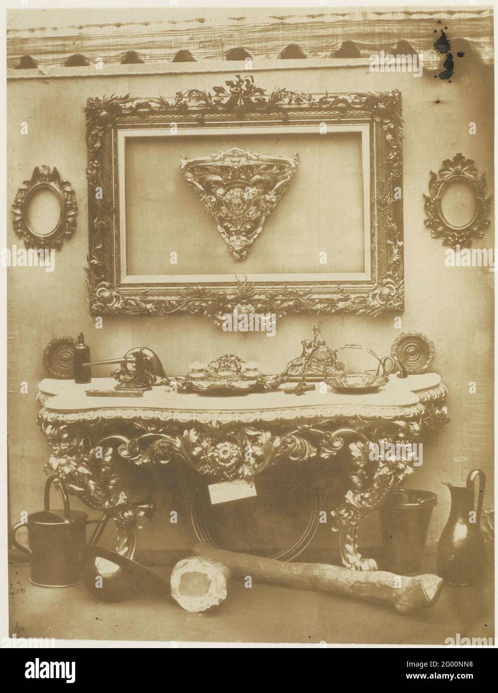 Gutta percha hi-res stock photography and images - Alamy