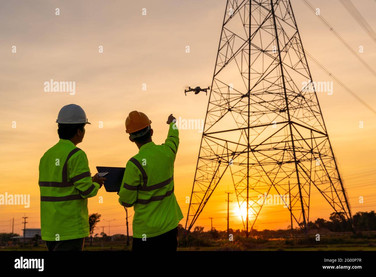 Power engineers high voltage distribution hi-res stock photography and ...