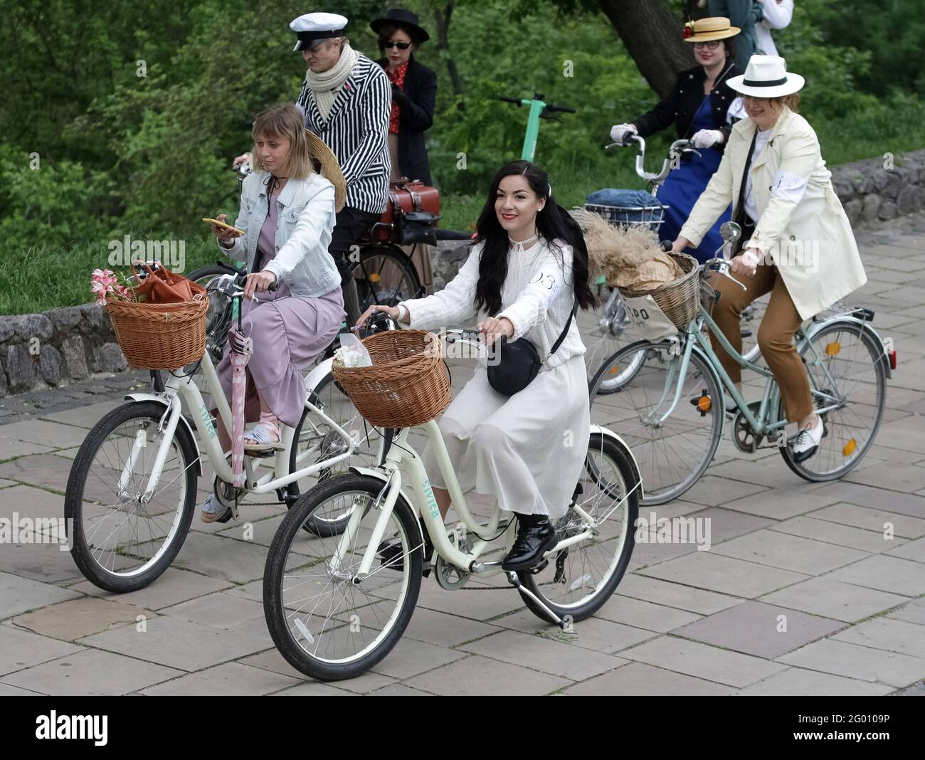 Kiev, Ukraine. 30th May, 2021. Participants wearing vintage outfits ...
