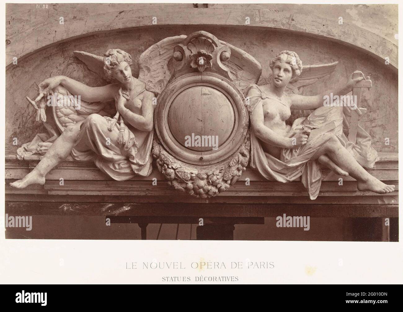 Paris opera angels hi-res stock photography and images - Alamy