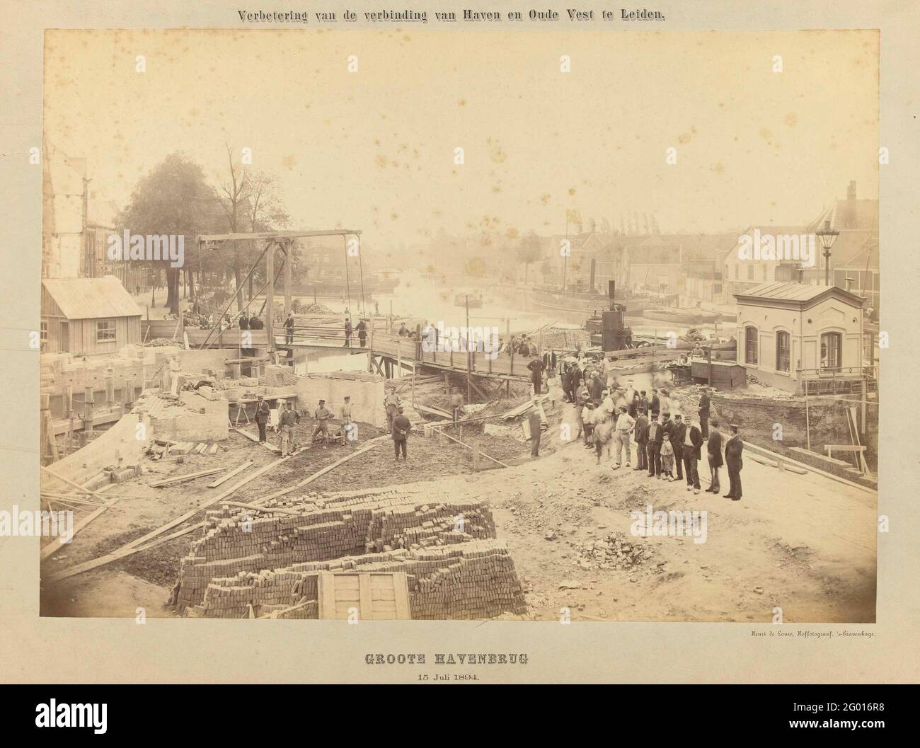 Work on the Grote Havenbrug in Leiden. Work on the large port bridge in ...