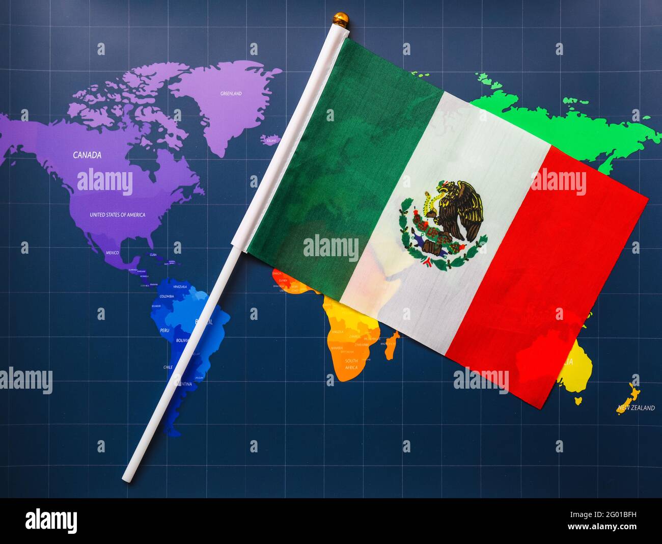 Striped white world map hi-res stock photography and images - Alamy