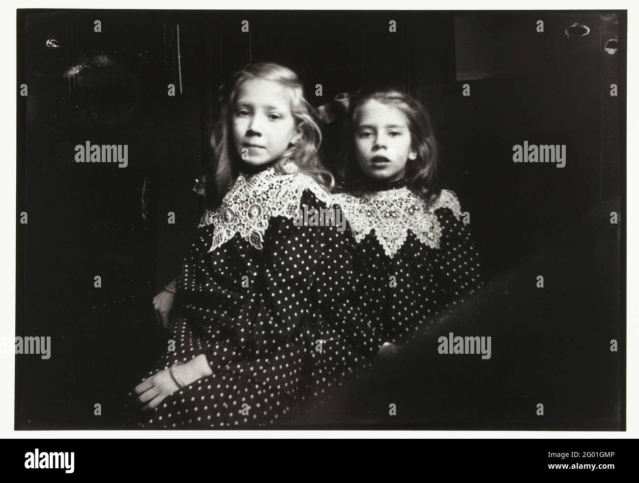 Portrait of two unknown girls Stock Photo - Alamy