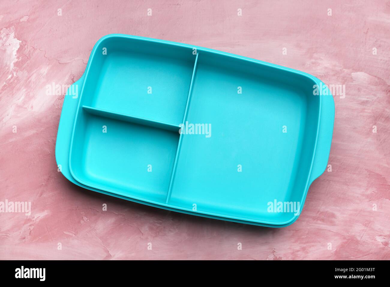 School child carry lunchbox hi-res stock photography and images - Alamy