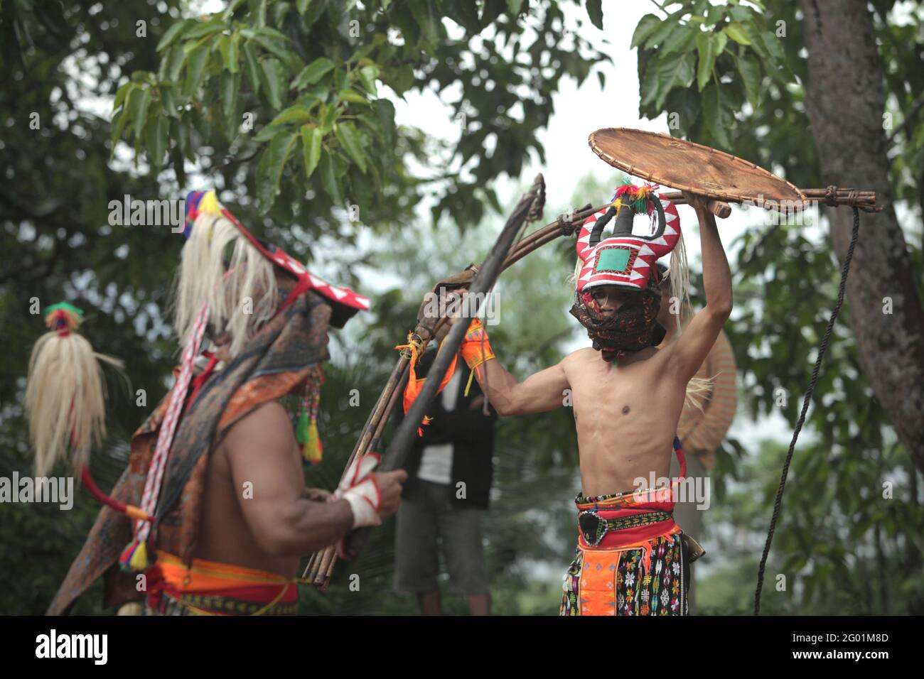 Whip fight duel hi-res stock photography and images - Alamy
