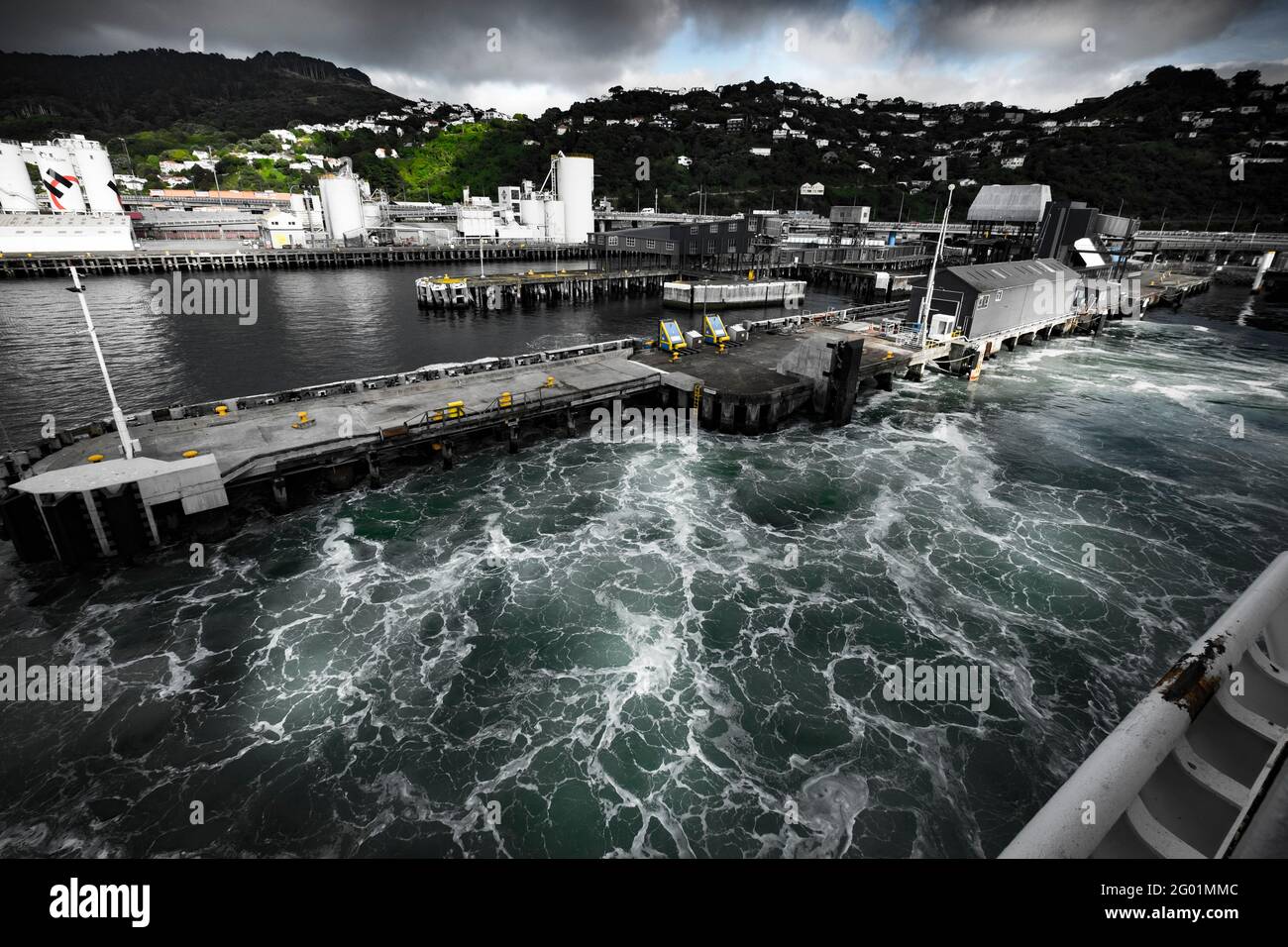Streams and lakes of New Zealand Stock Photo - Alamy