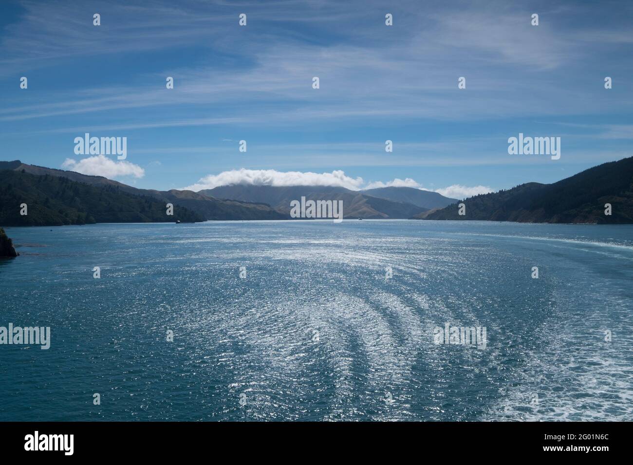Streams and lakes of New Zealand Stock Photo - Alamy