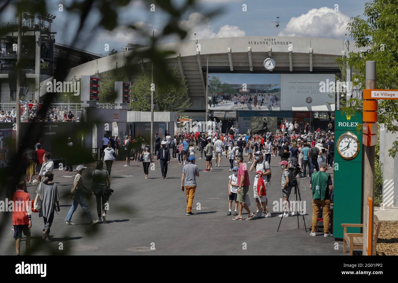 Public is back during Grand Slam French Open tennis tournament on May ...