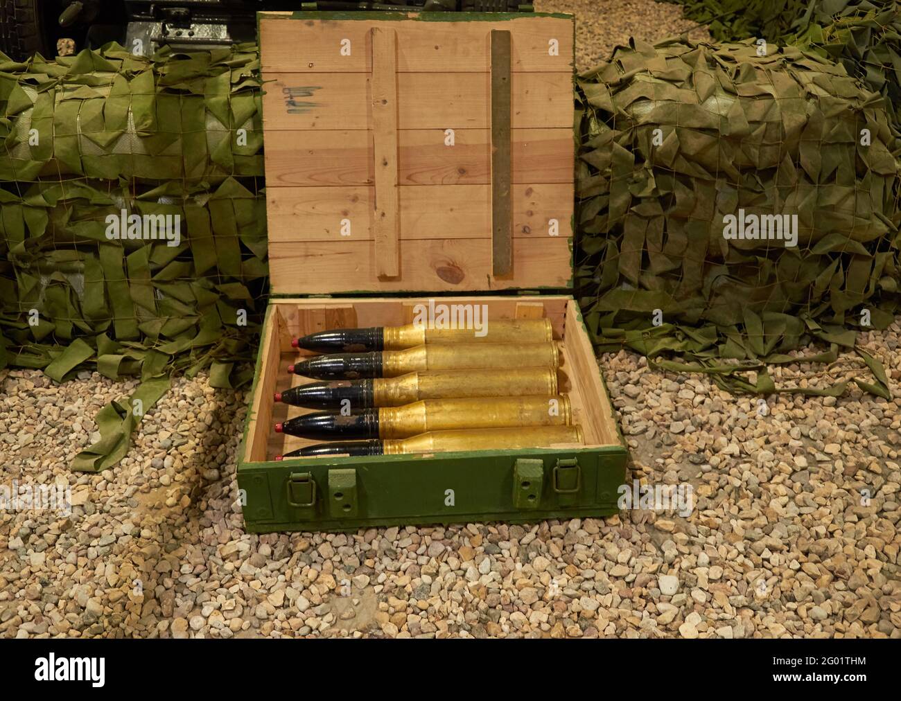 Artillery shell shells hi-res stock photography and images - Alamy