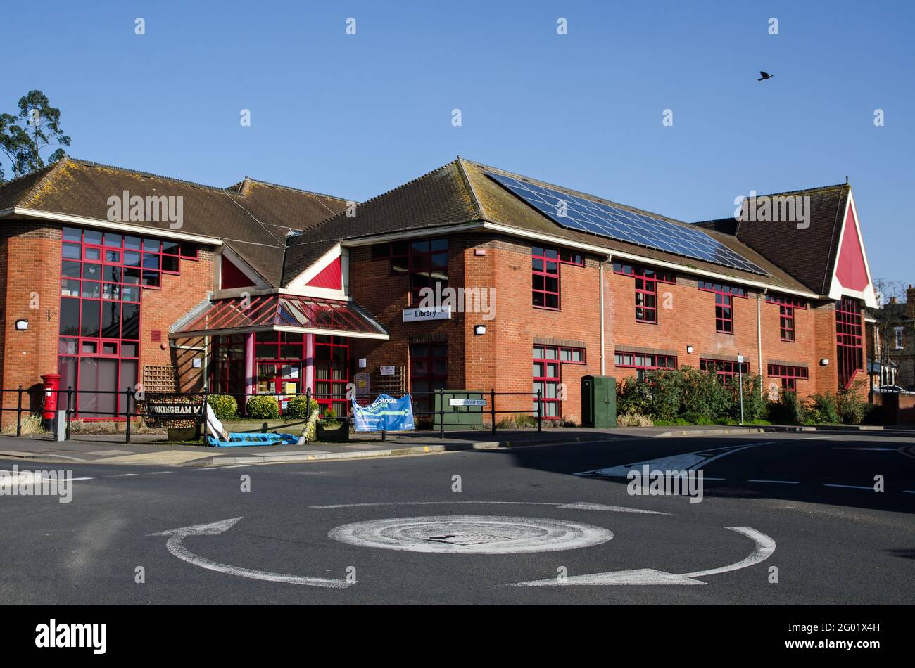 Mini roundabout sign hi-res stock photography and images - Alamy
