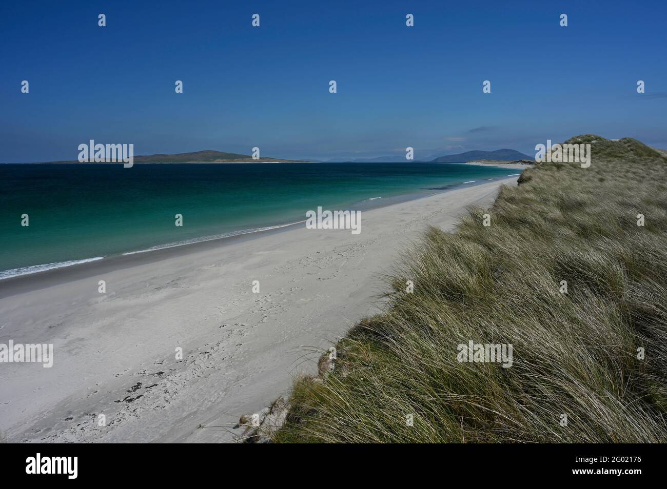West Beach, Berneray, Outer Hebrides, Scotland. Sunny day with blue sky ...