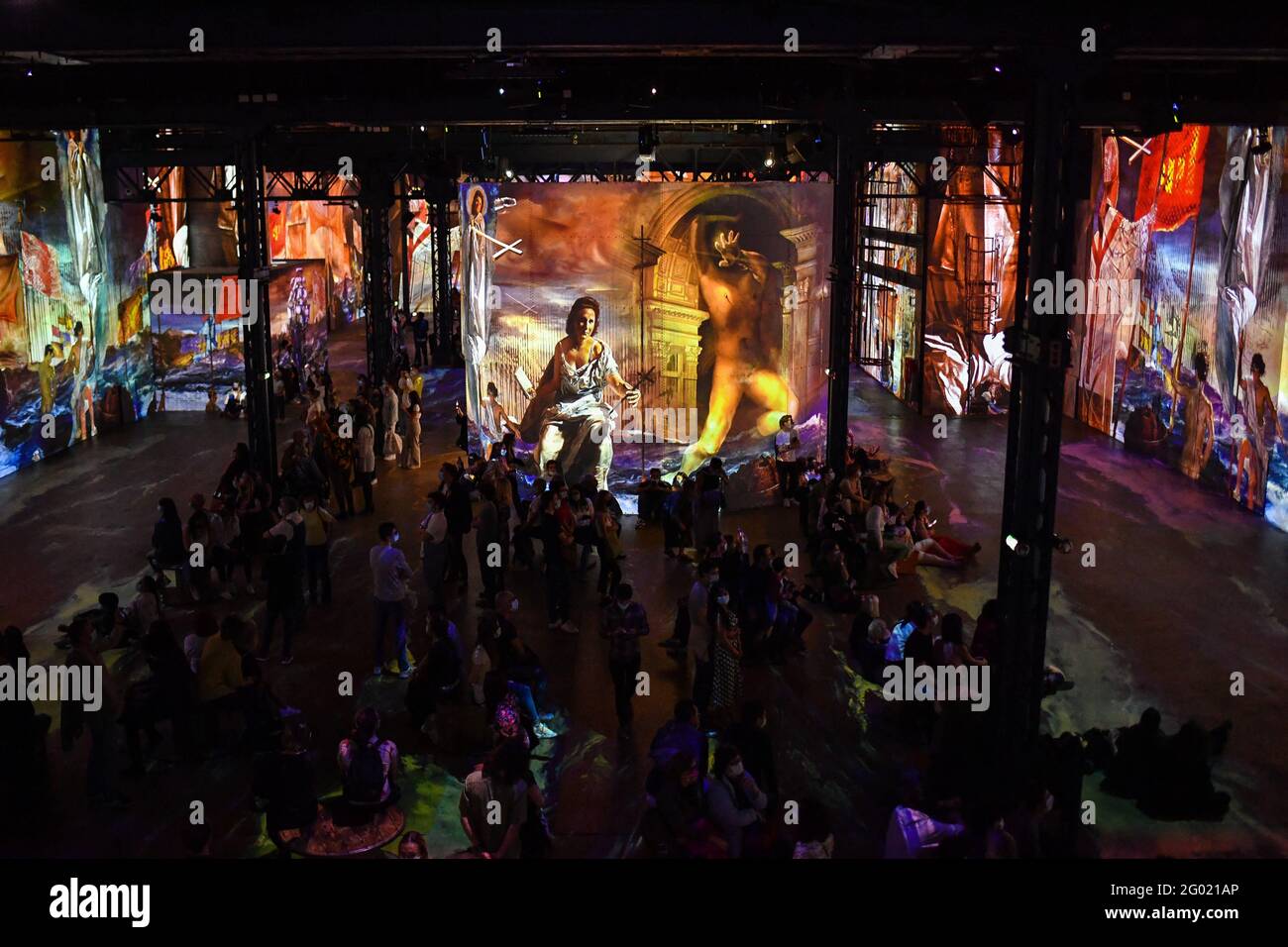 Atelier des Lumières illuminated by the famous and singular works of ...