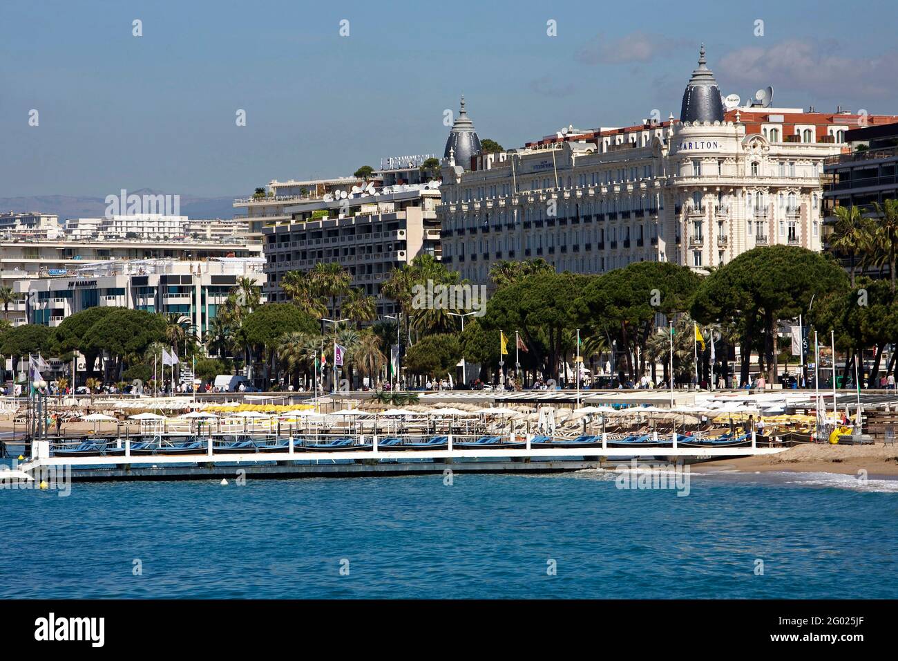 Cannes palaces hi-res stock photography and images - Alamy