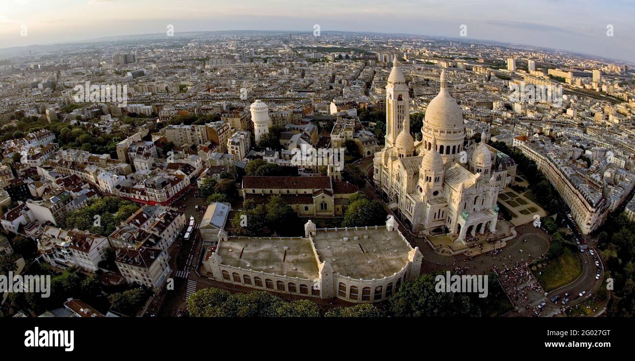 FRANCE. PARIS (75) AERIAL VIEW OF SACRE-COEUR BASILICA FROM THE SOUTH ...
