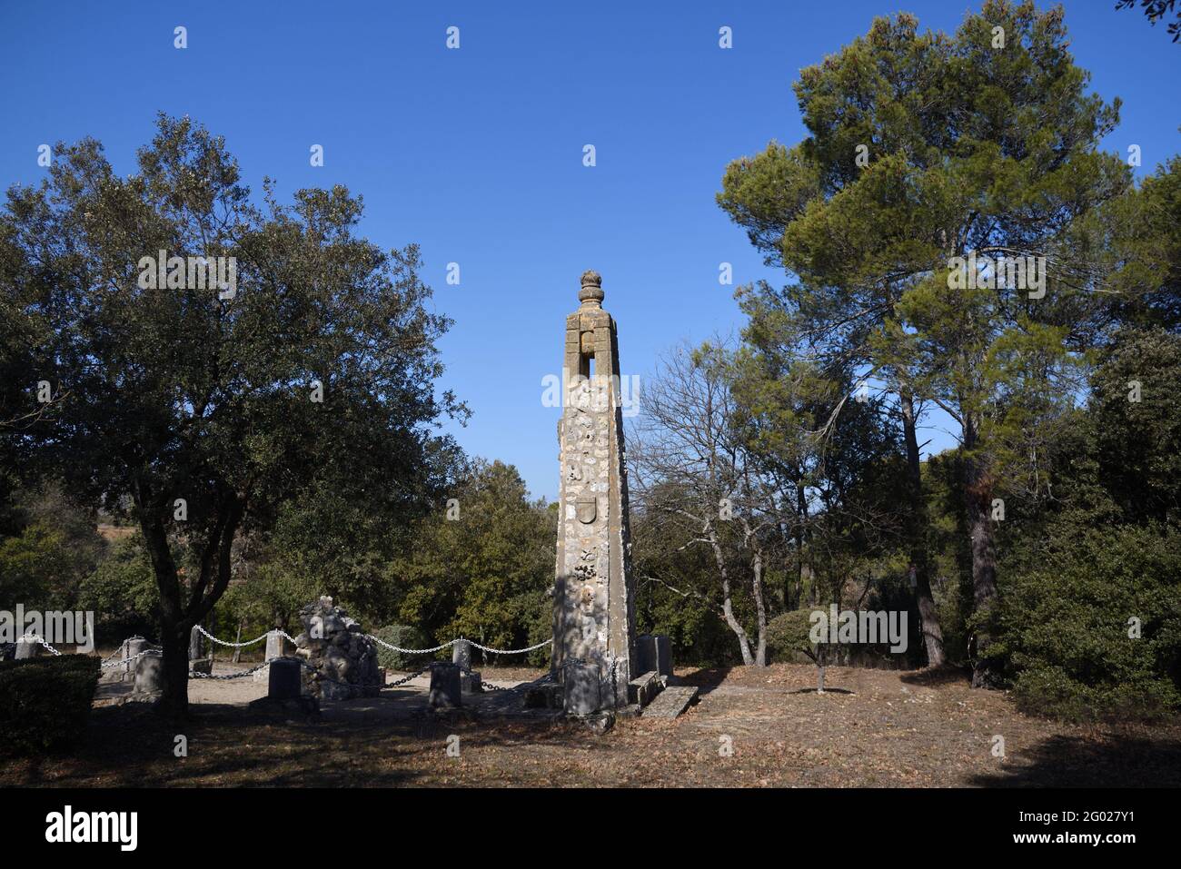 French Resistance Memorial Jouques Provence France Stock Photo - Alamy