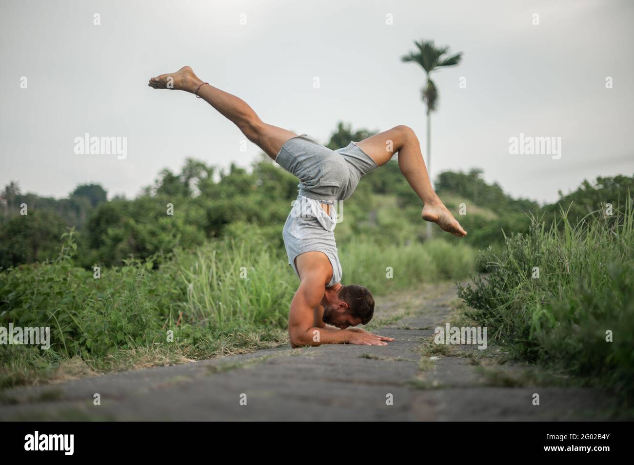 Practice of meditation hi-res stock photography and images - Alamy