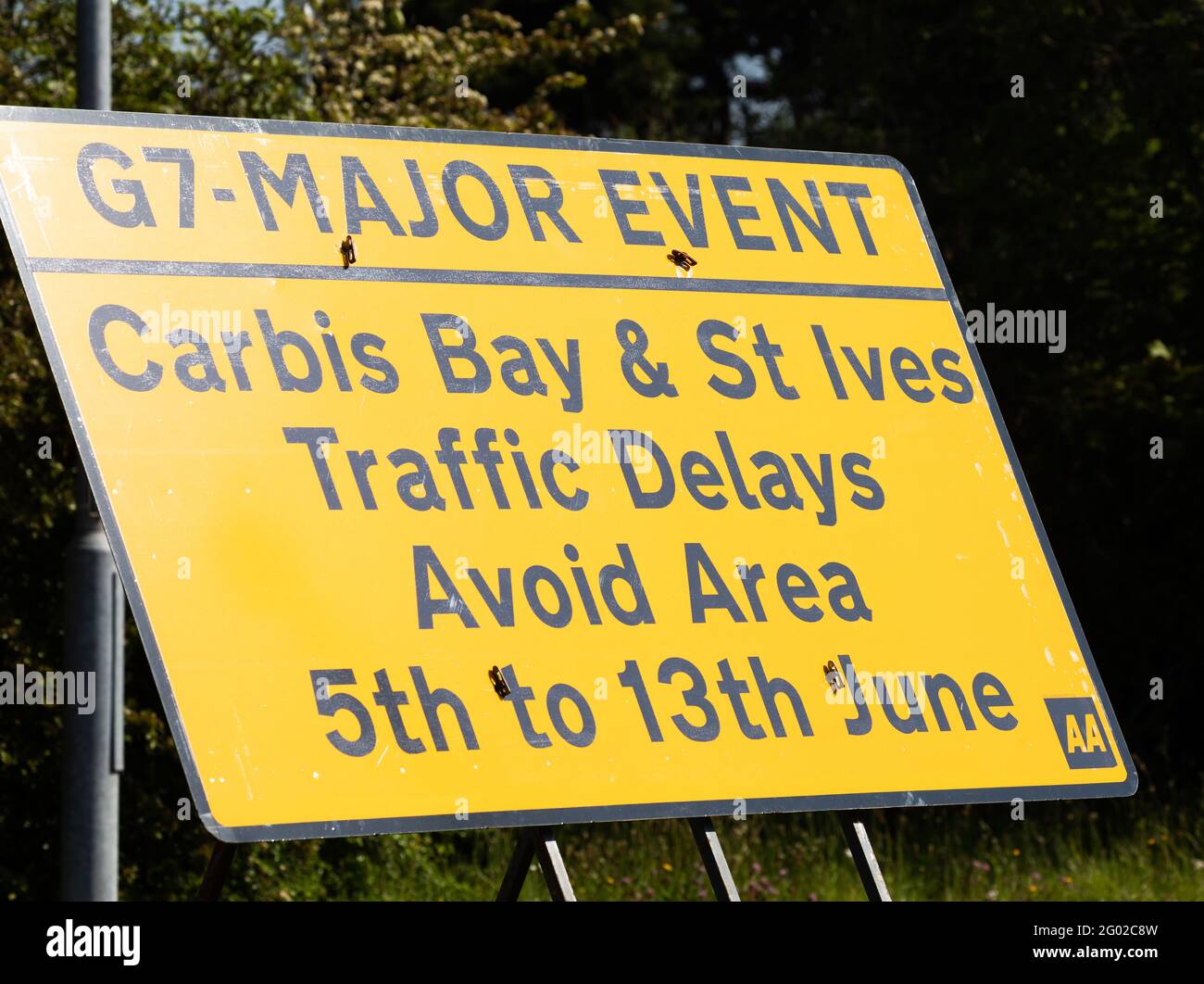 Hayle, Cornwall, UK. 31st May, 2021. Several yellow G7 Summit road ...