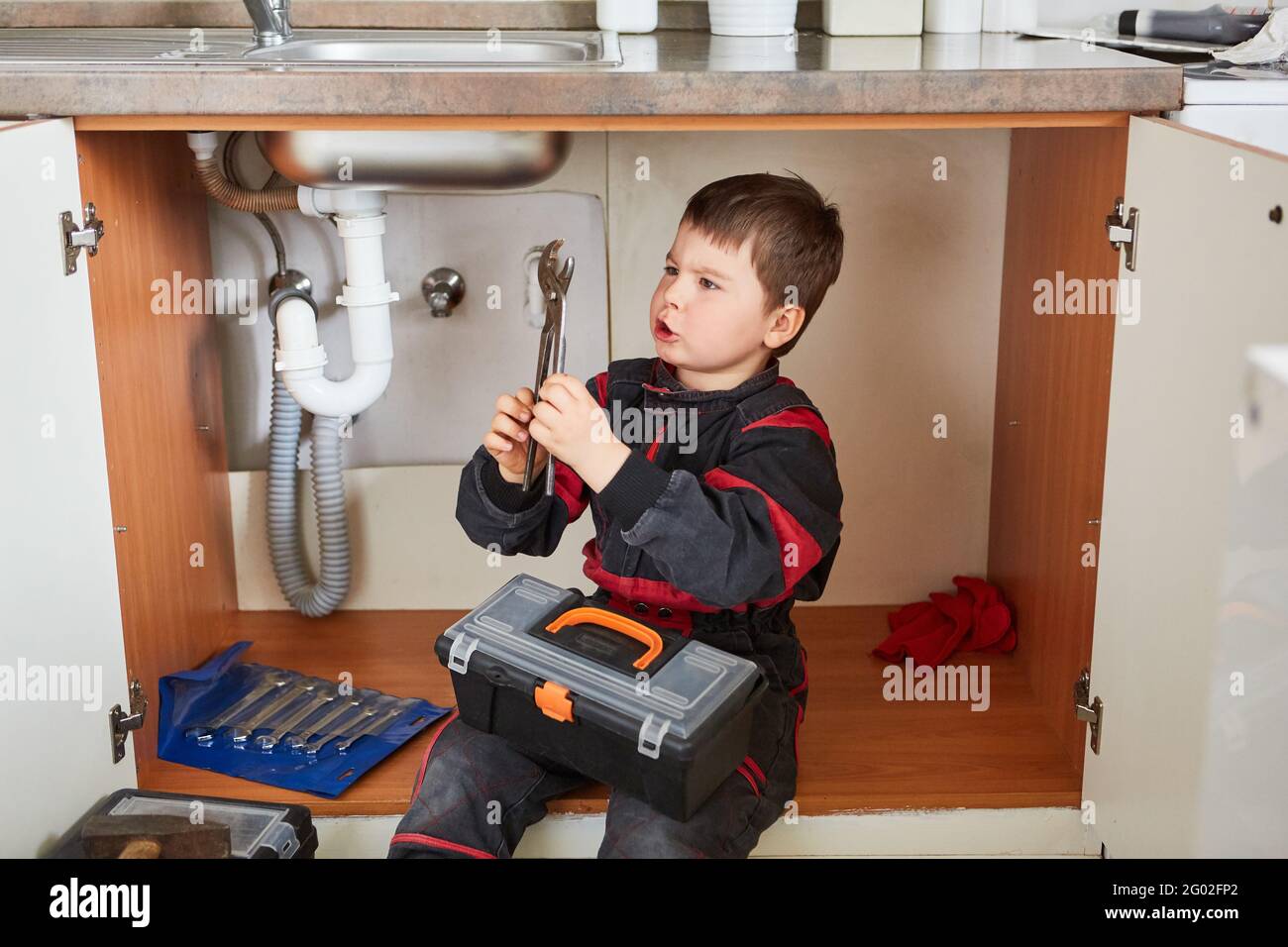 Play sink hi-res stock photography and images - Alamy