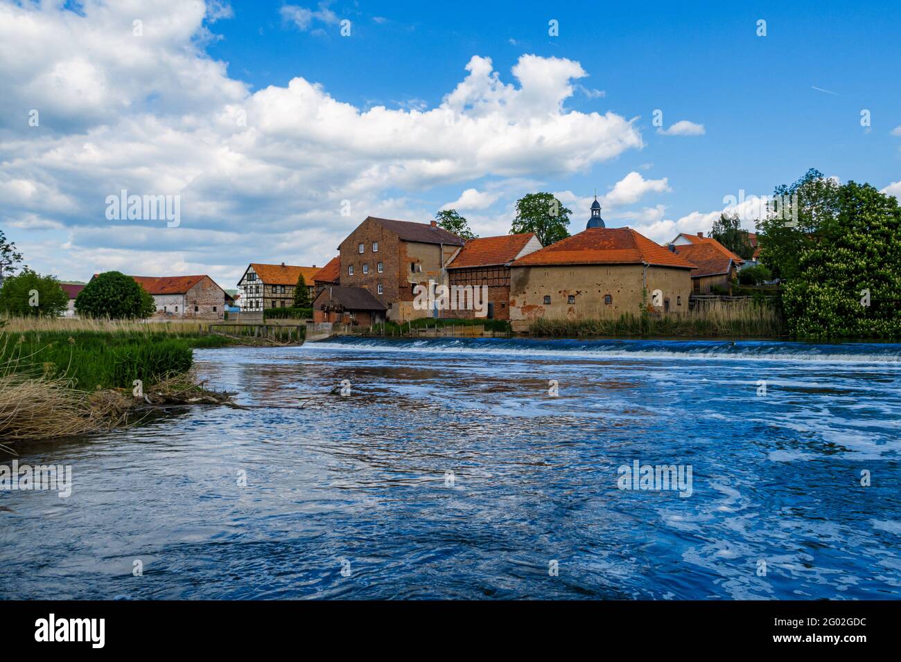 The village of Sallmannshausen at the Werra River in Thuringia Stock ...