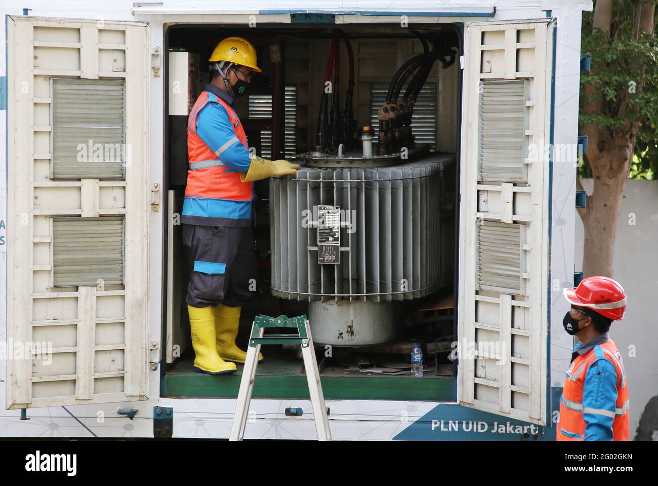 Mobile substation units hi-res stock photography and images - Alamy