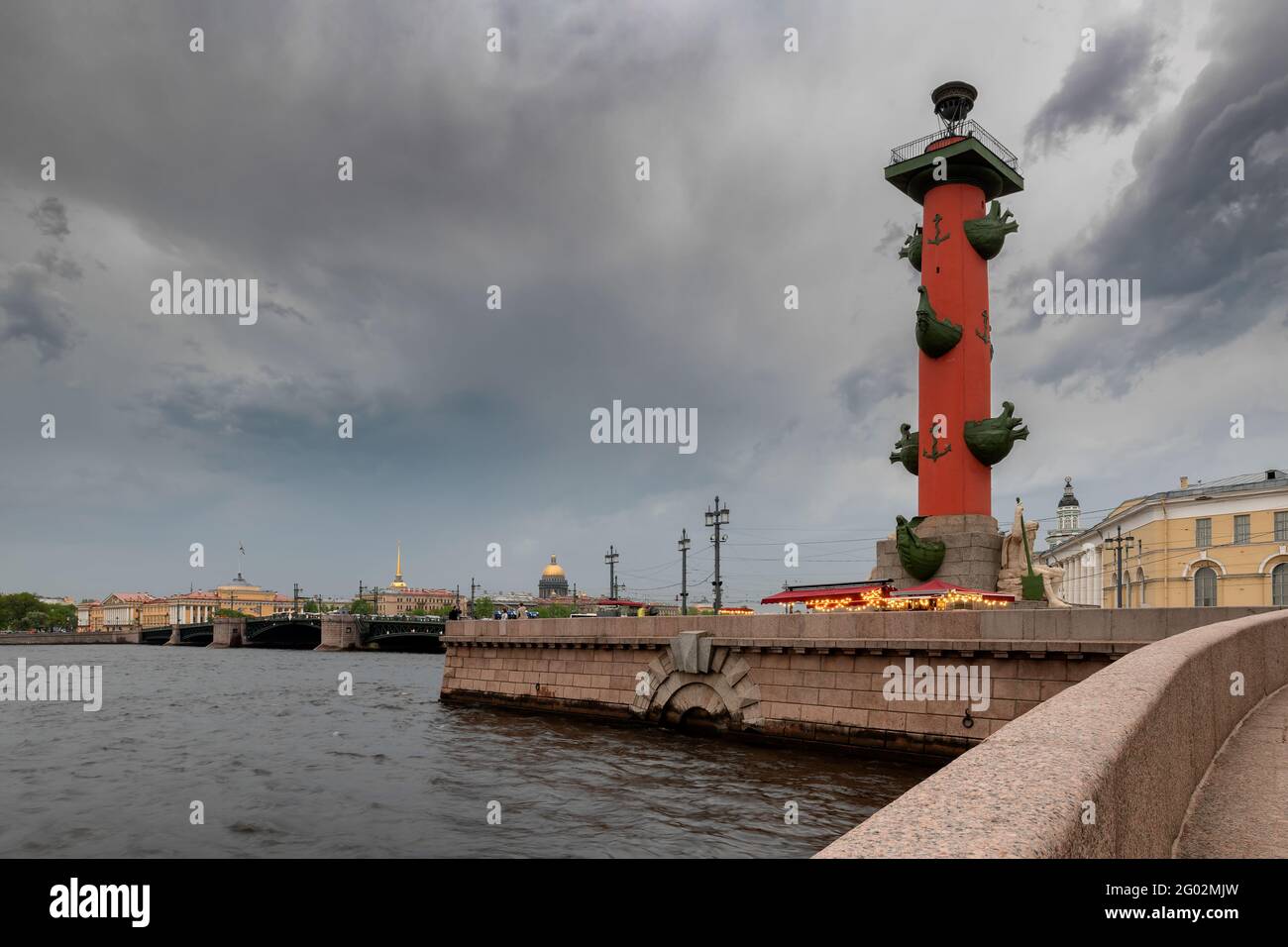 Bridge to russian island hi-res stock photography and images - Alamy