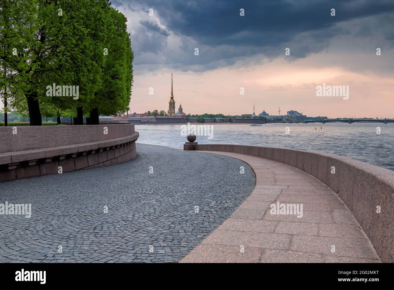 Embankment of Vasilyevsky Island, St Petersburg, Russia Stock Photo - Alamy
