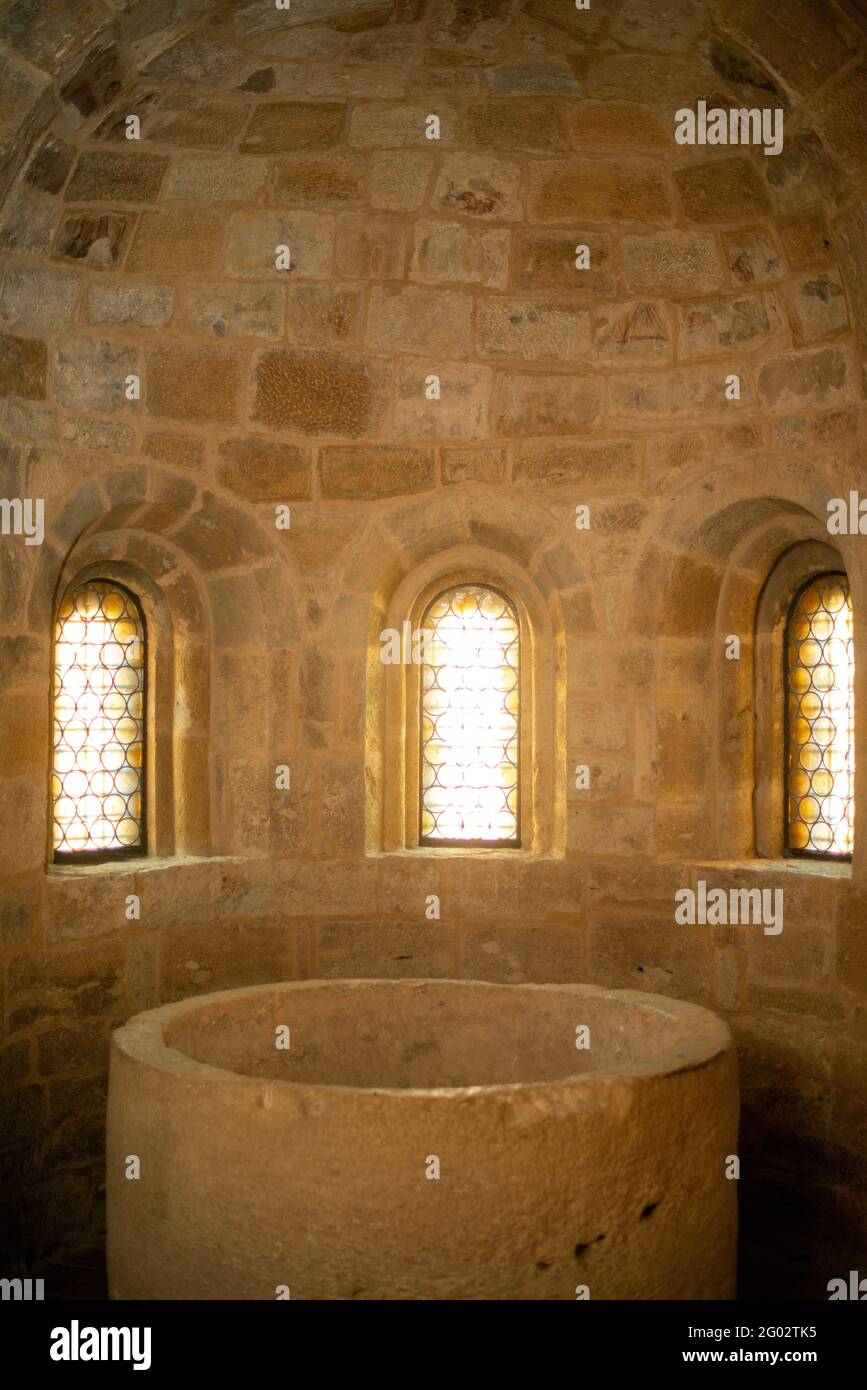 Roman bathtub hi-res stock photography and images - Alamy