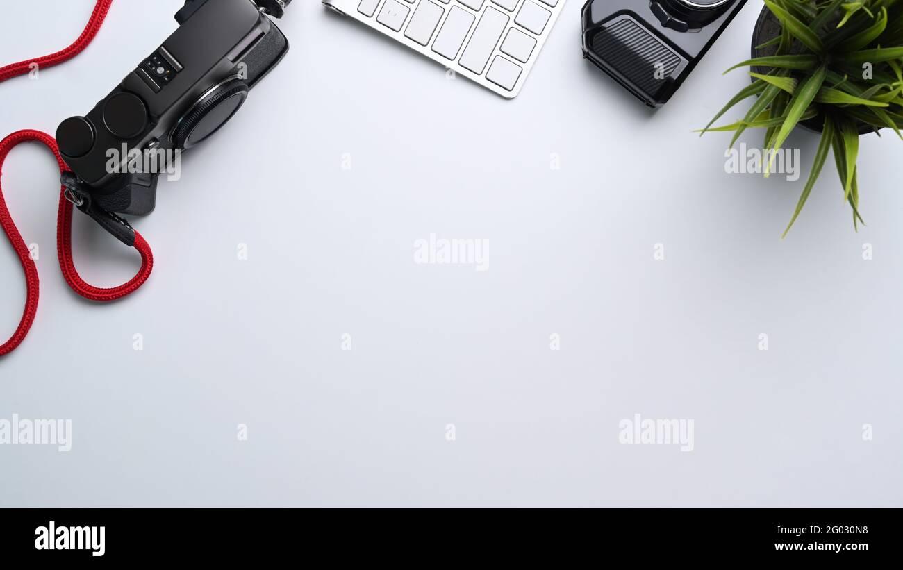 Keyboard open film camera hi-res stock photography and images - Alamy
